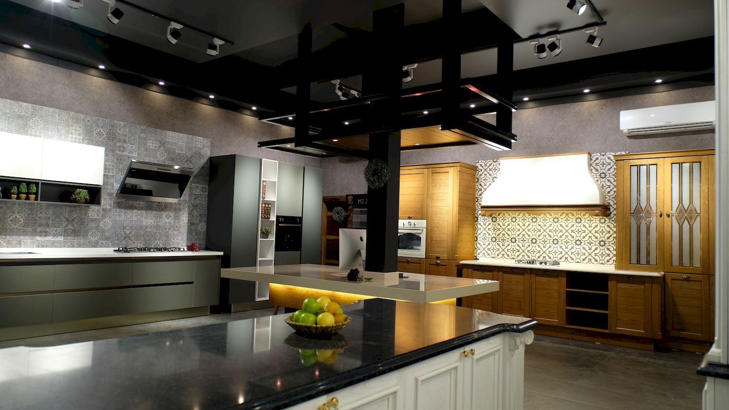 Showroom - Romak Door